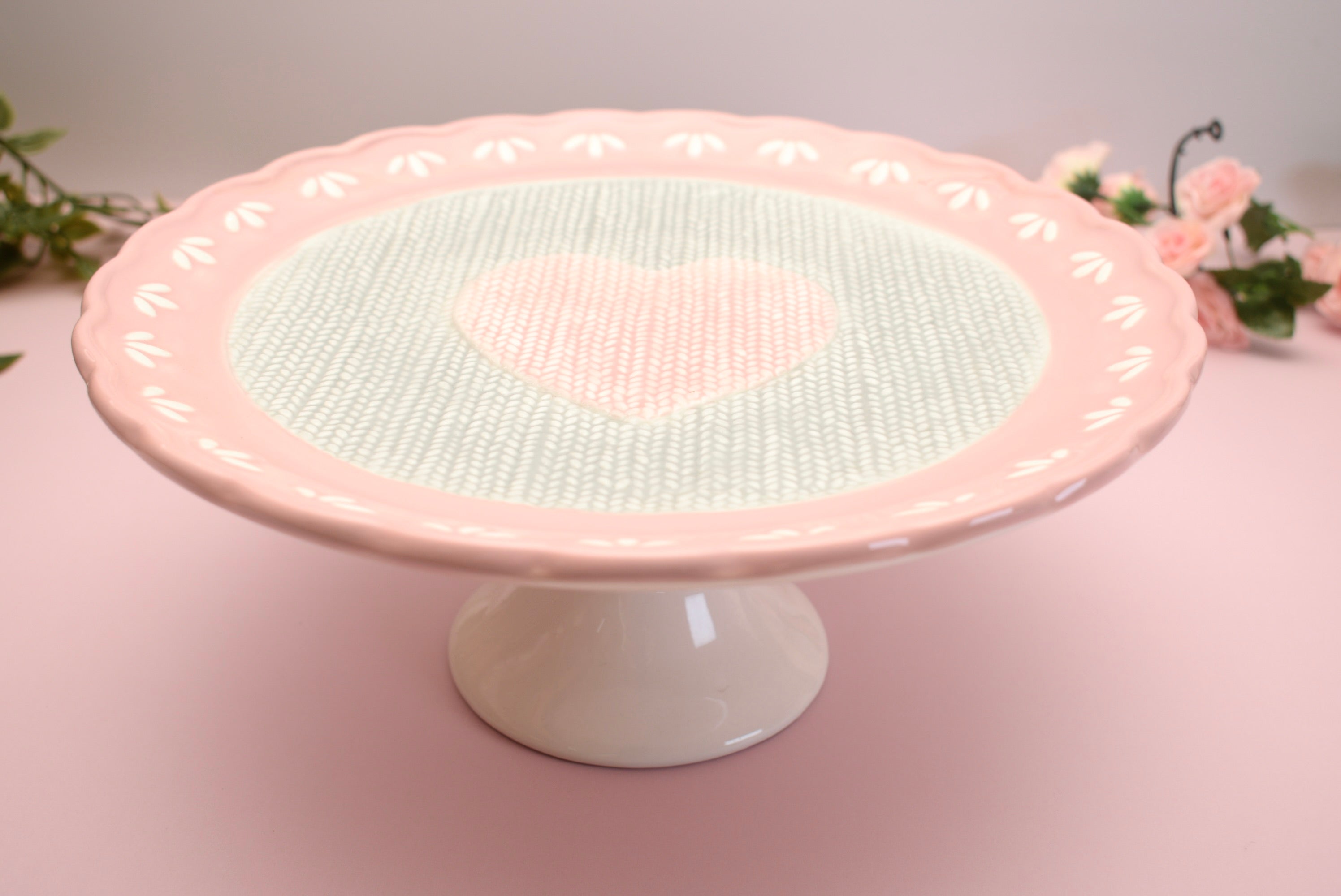 Ceramic Cake Stand | Elegant Display for Cakes & Desserts – Peppy ...